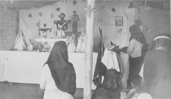 “PHOTOGRAPHS” in “Pascua: A Yaqui Village in Arizona” on University of ...